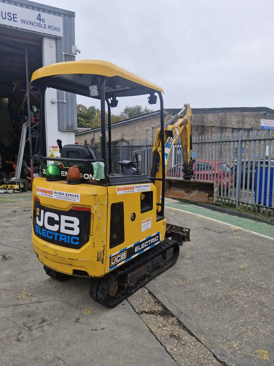 2019 JCB 19C-1E Electric Digger - DHS